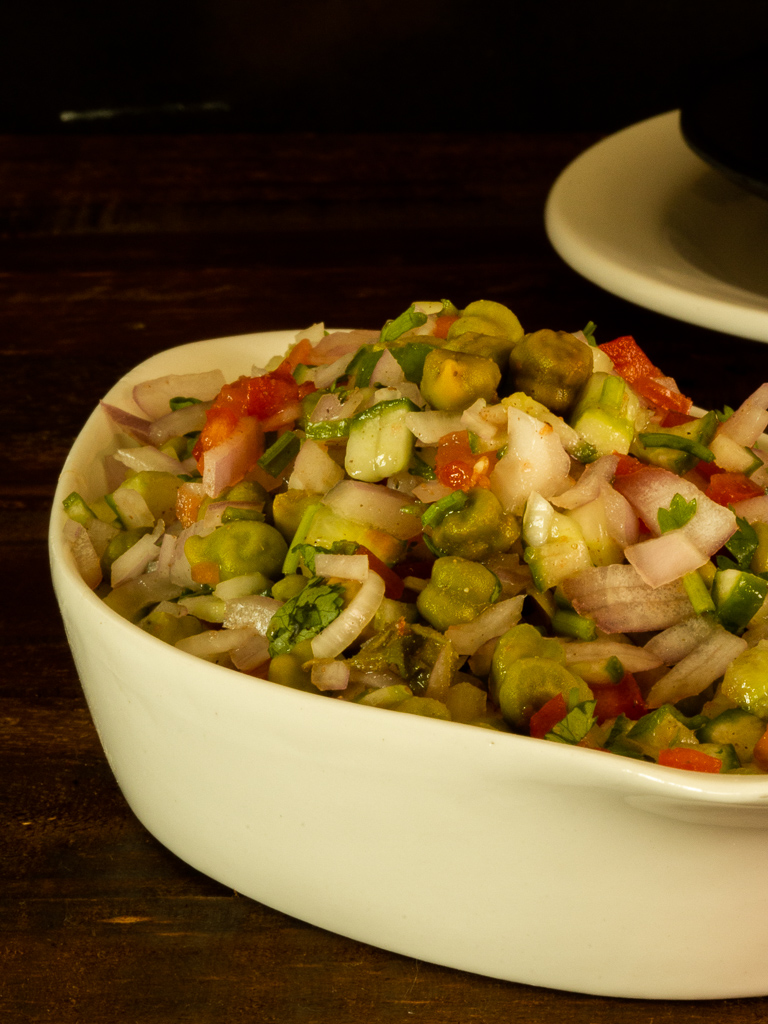 Fresh green channa chat / Hara channa chaat - Veenas Vegnation
