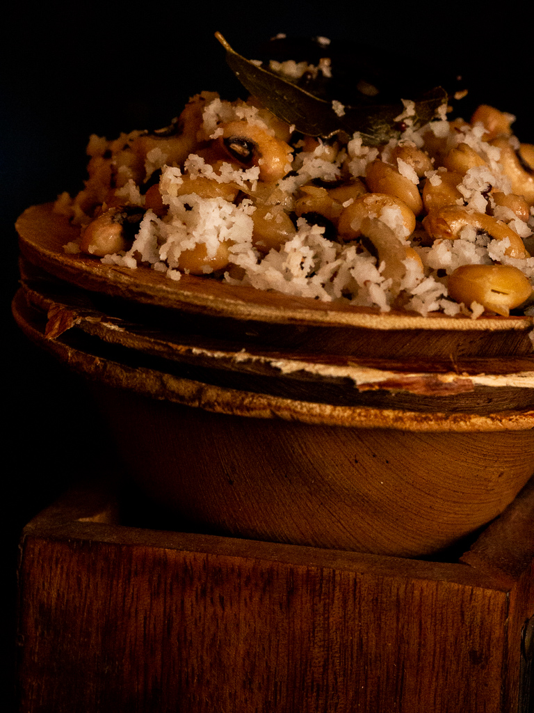 Instant Pot Karamani Sundal-Navaratri sundal recipes - Veenas Vegnation
